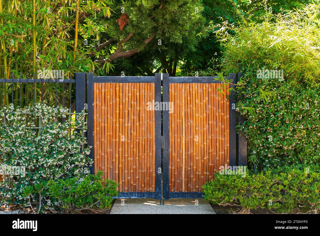 Japanese Bamboo Garden Gate Making A Japanese Garden « Japanese
