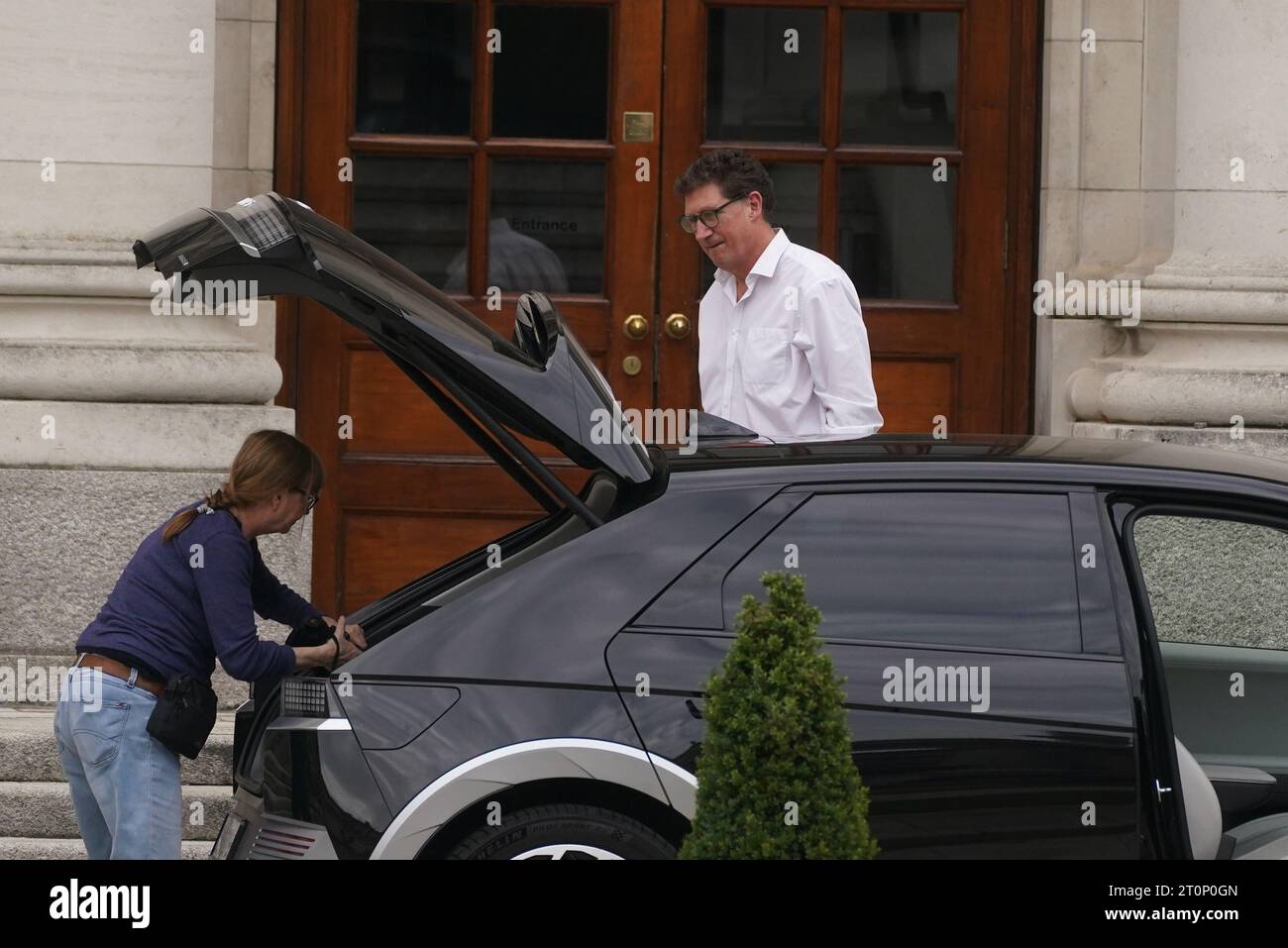 Minister for Transport Eamon Ryan arrives for a meeting at Government ...