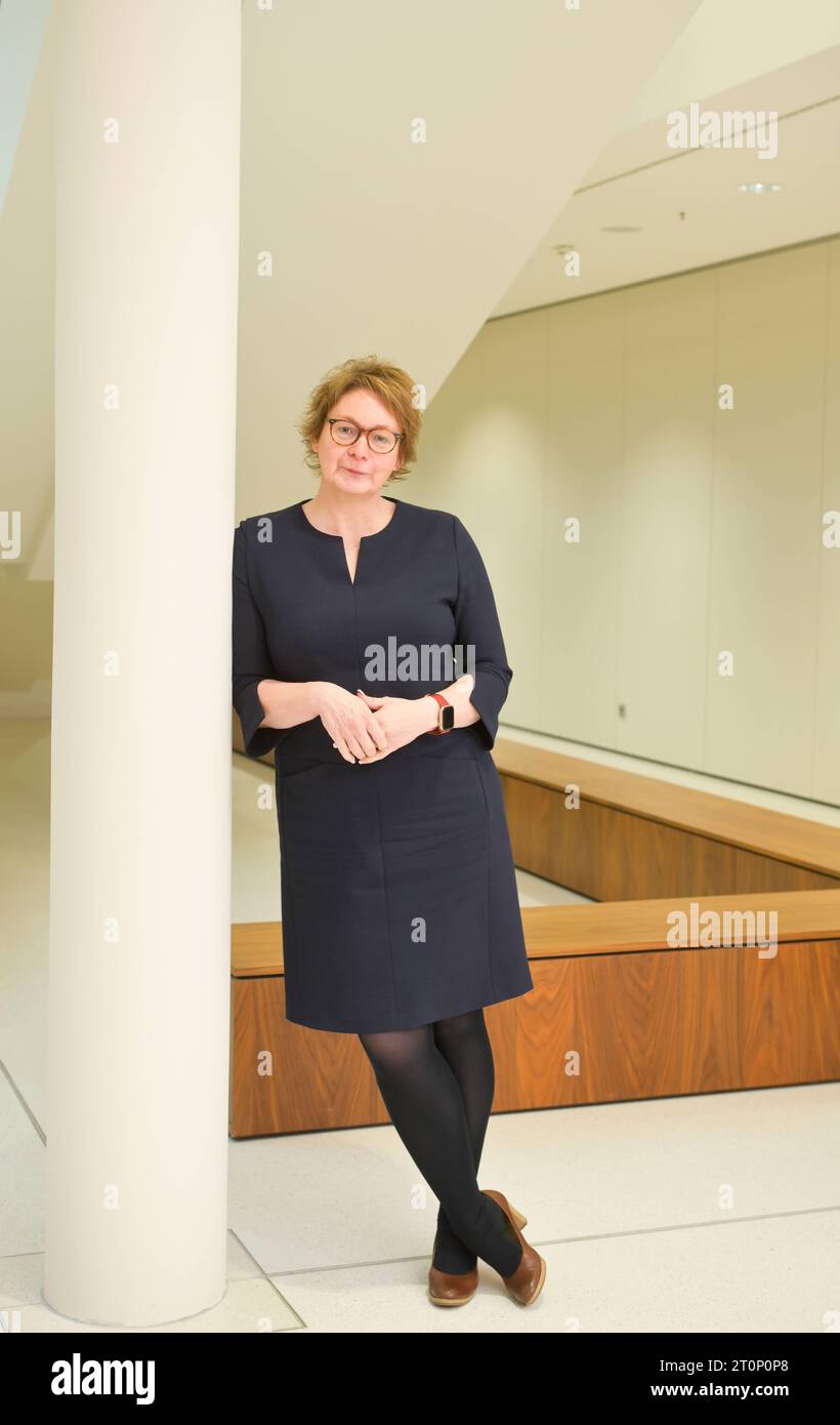 11.11.21, Hannover, Innenministerin Niedersachsen Daniela Behrens SPD ...