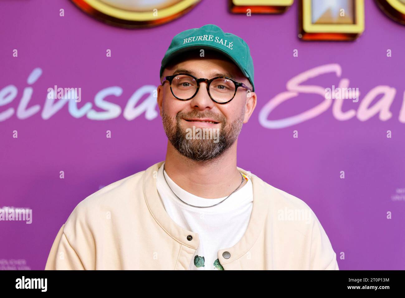 Sänger Mark Forster bei der Premiere des Films Trolls - Gemeinsam stark ...