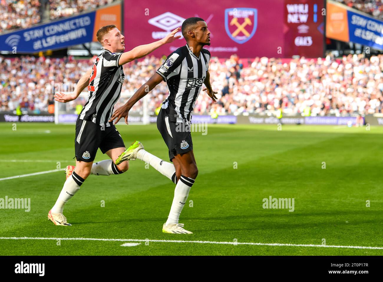 London, UK. 8th October, 2023. Alexander Isak of Newcastle United ...