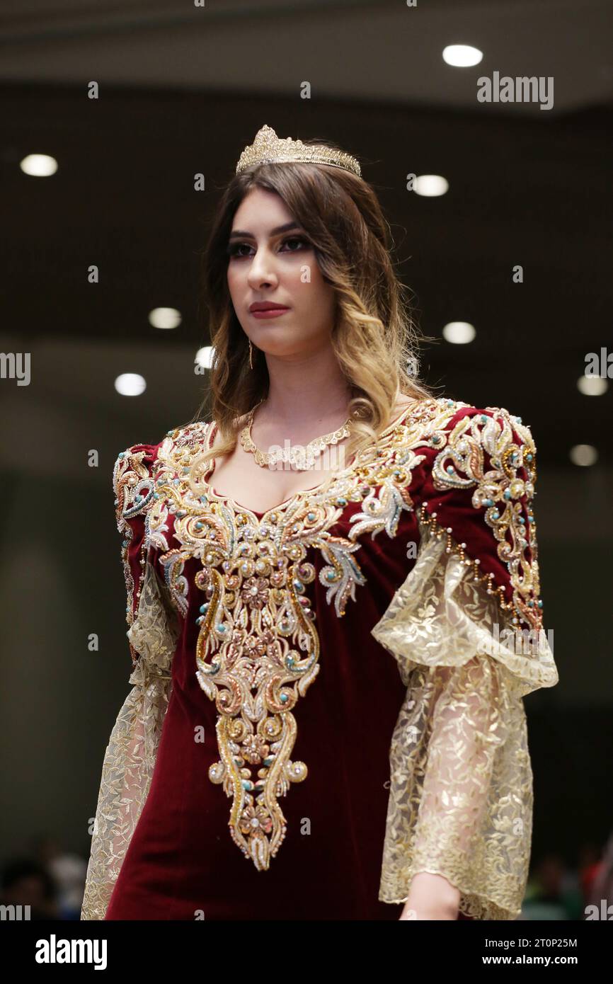 Alger, Algeria. 07th Oct, 2023. A fashion show of traditional and ...