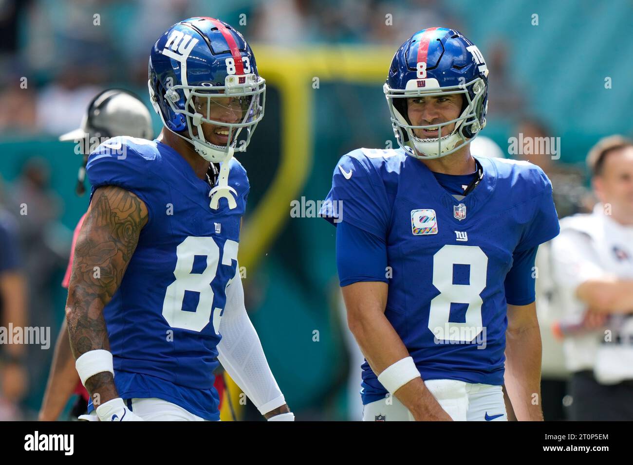 New York Giants quarterback Daniel Jones (8) and tight end Lawrence ...