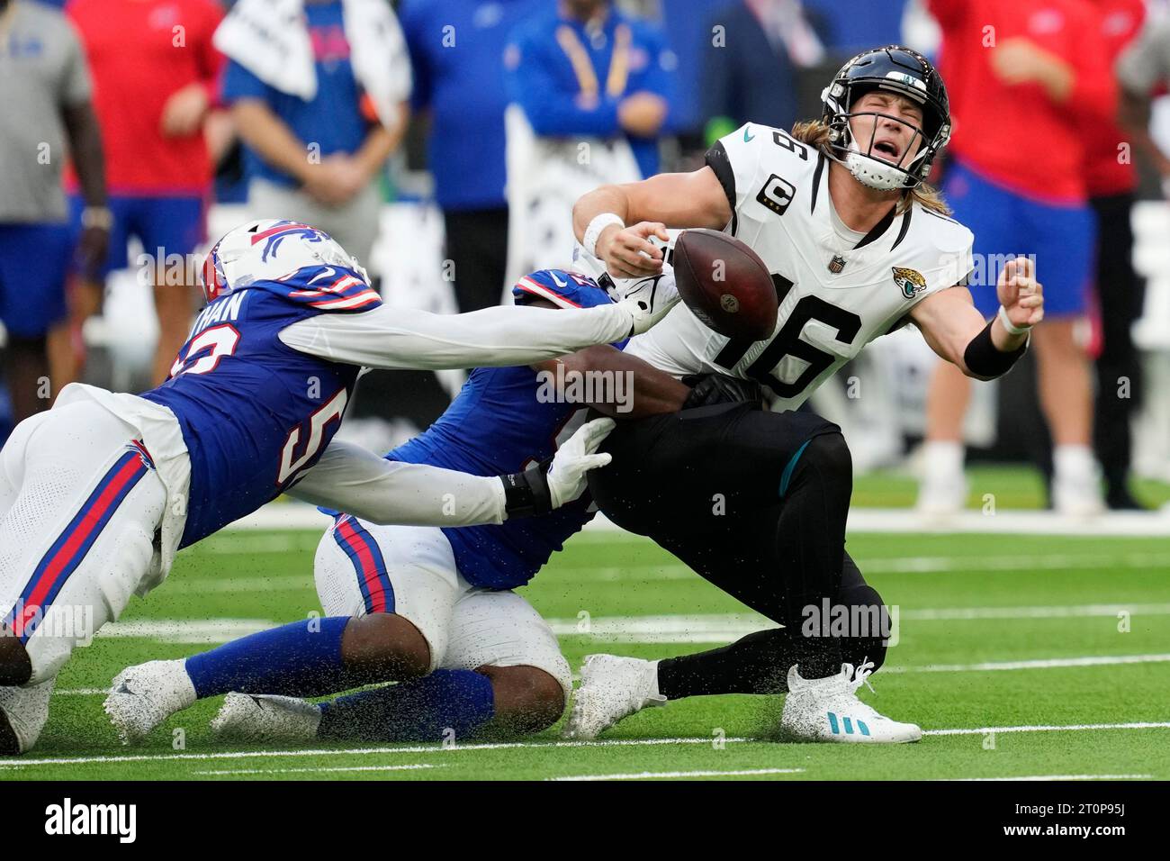 Buffalo Bills defensive tackle Ed Oliver (91) and Buffalo Bills ...
