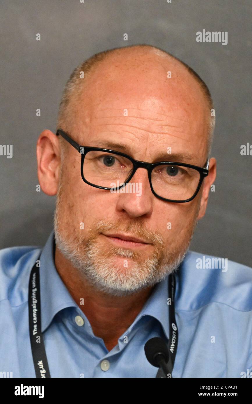 London, UK. 8 October 2023. Stephen Kinnock MP speaking at an SME4 ...