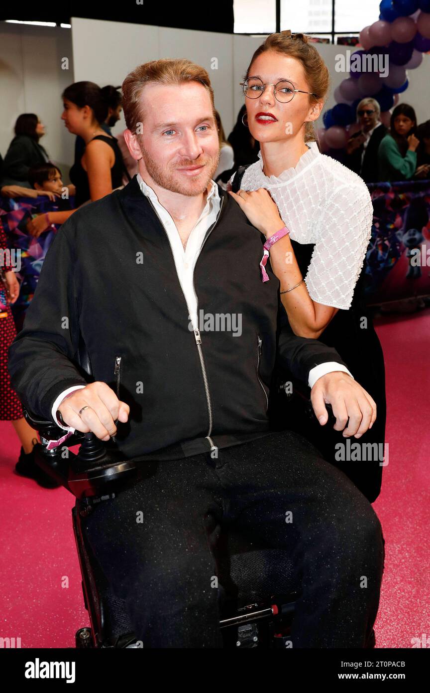 Samuel Koch mit Ehefrau Sarah Elena Timpe bei der Premiere des ...