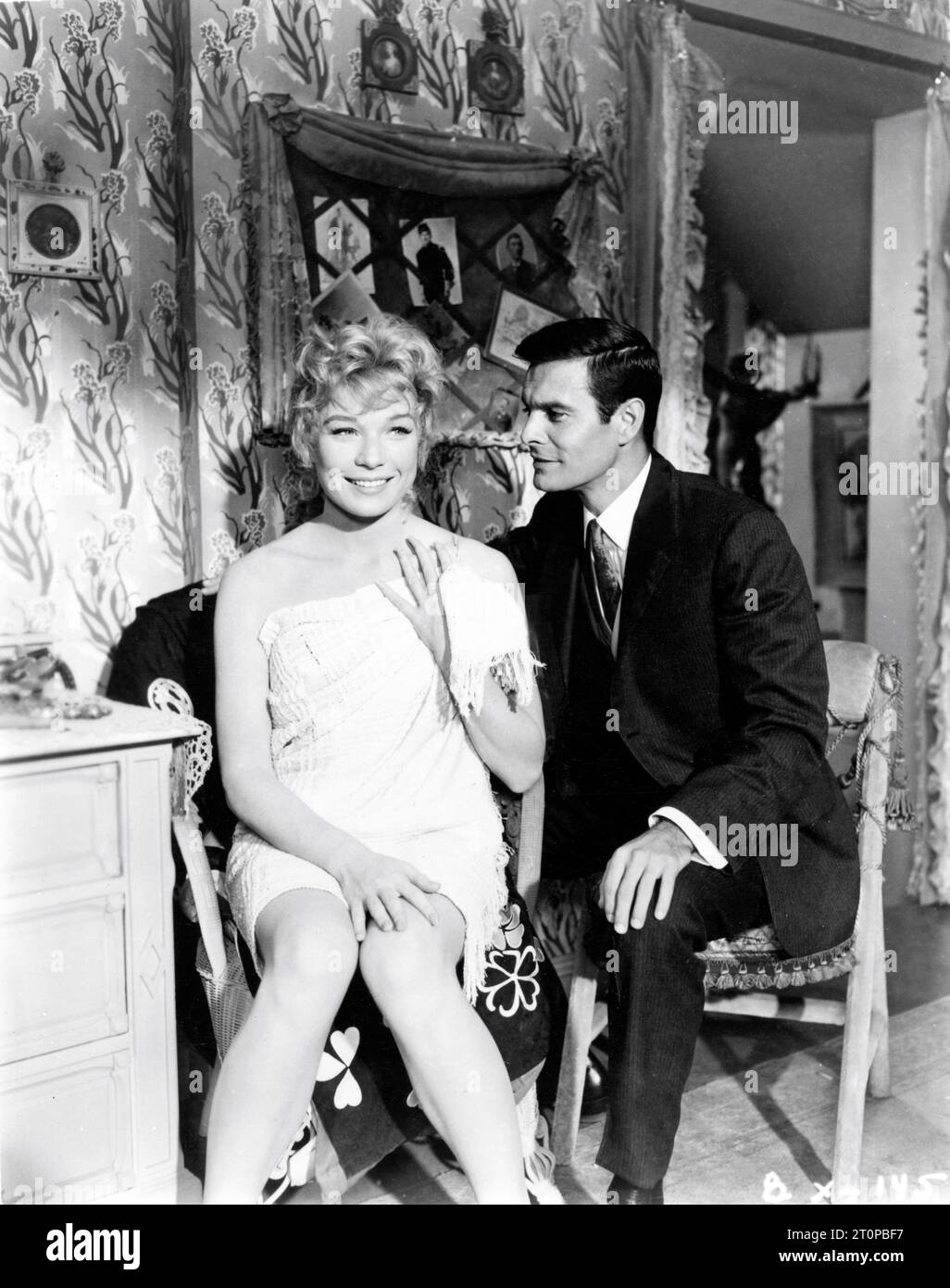 Can can 1960 hi-res stock photography and images - Alamy