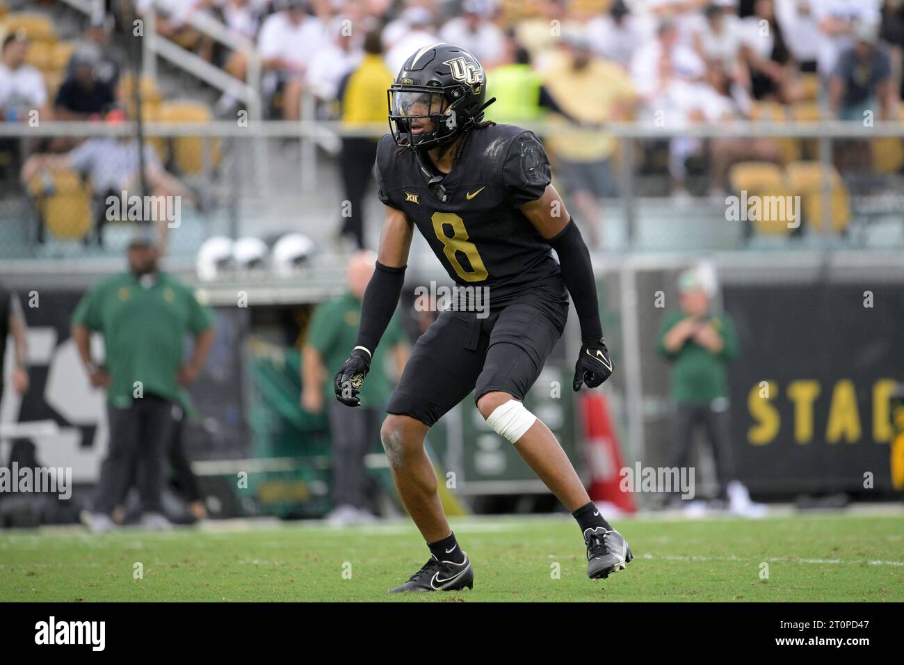 Central Florida defensive back Demari Henderson (8) follows a play ...