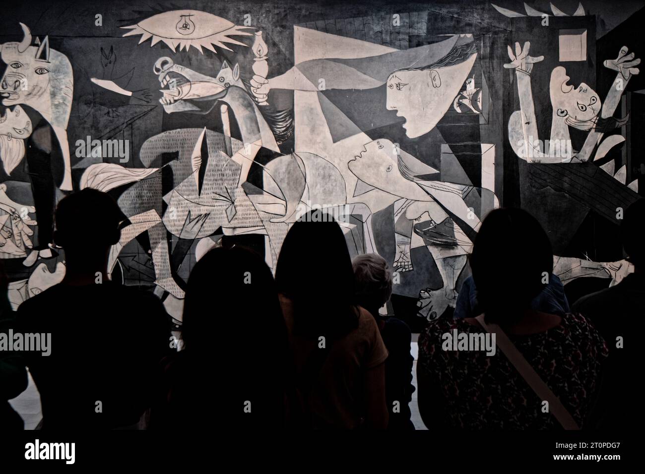 Reina Sofia National Museum, Madrid, Spain. 08th October, 2023. Exhibition of the painting ...