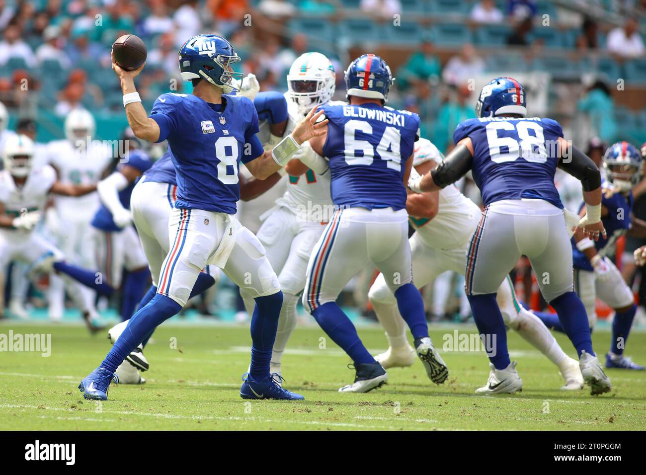 Nfl touchdown wide receiver endzone hi-res stock photography and images ...