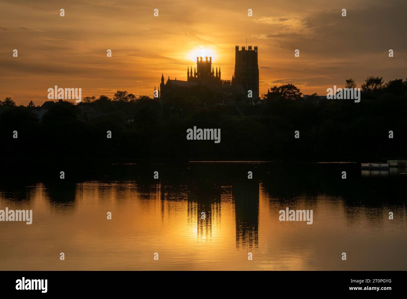 Sunset behind Ely Cathedral, from Roswell Pits Nature Reserve Stock ...