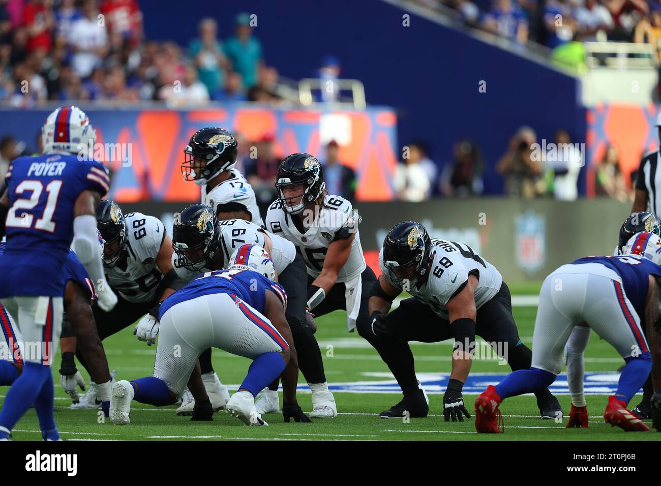 Tottenham Hotspur Stadium, London, UK. 8th Oct, 2023. NFL UK Football ...