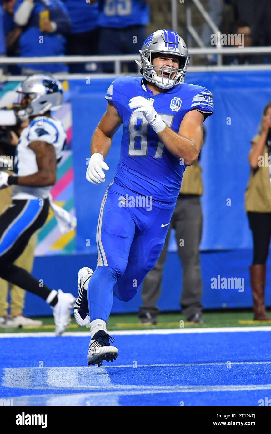 DETROIT, MI - OCTOBER 08: Detroit Lions TE (87) Sam LaPorta celebrates ...