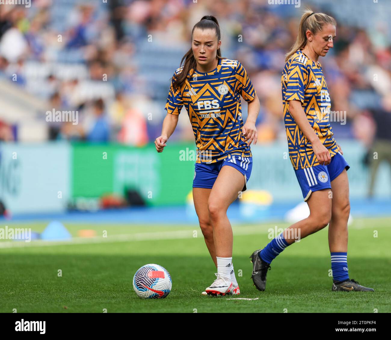 Leicester, UK. 08th Oct, 2023. Leicester's Missy Goodwin warming up ...