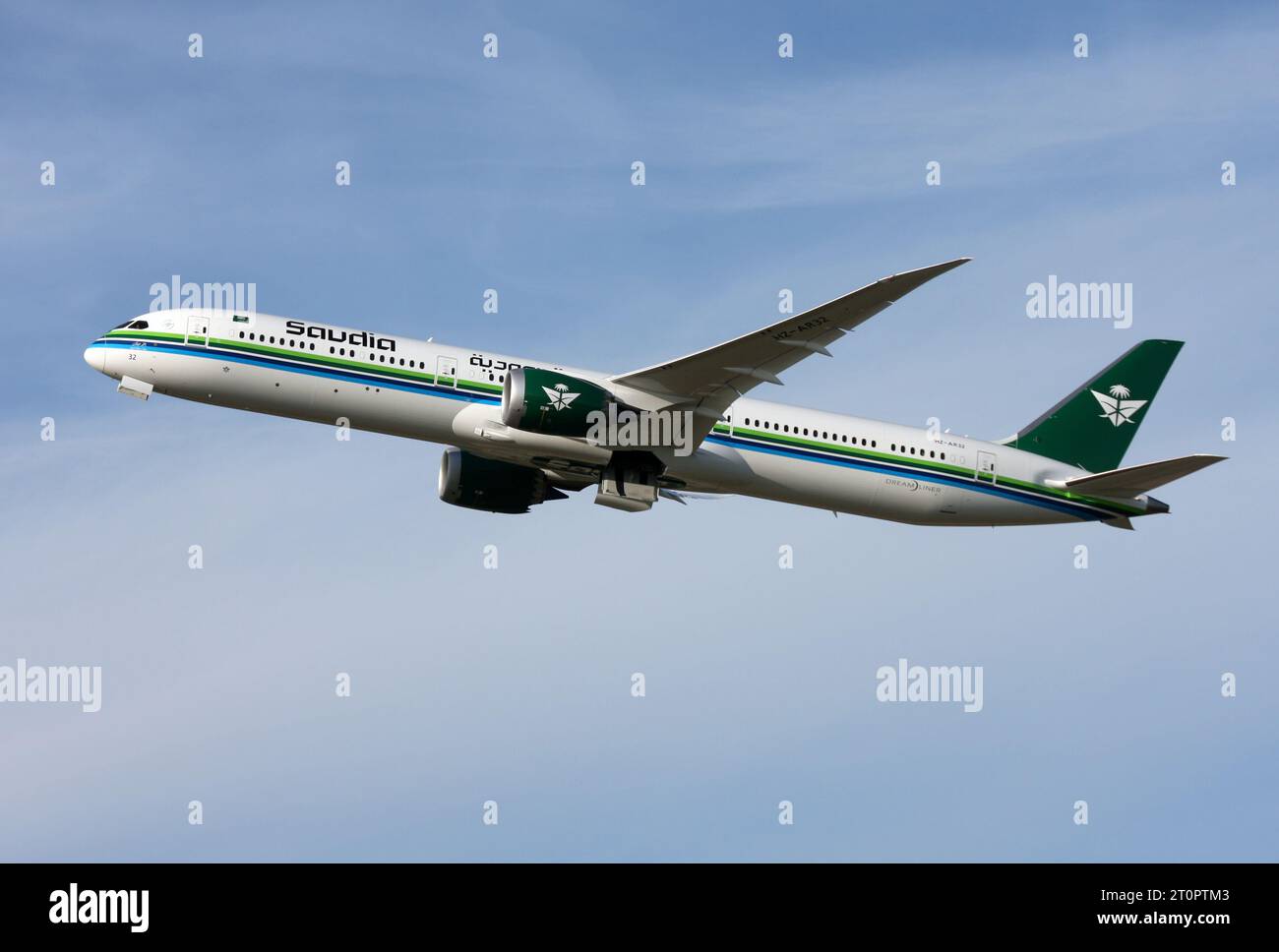 A Boeing 787-10 Dreamliner in Saudi Arabian Airlines retrospective and ...