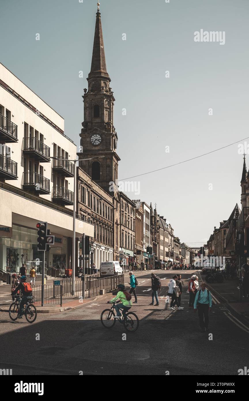 Women night cycling hi-res stock photography and images - Alamy