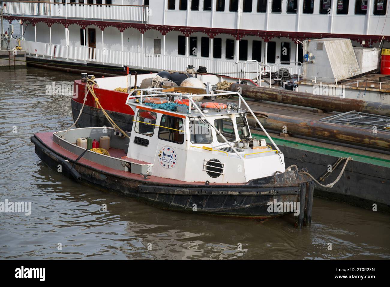 Tug Boat River Thames London Stock Photo - Alamy