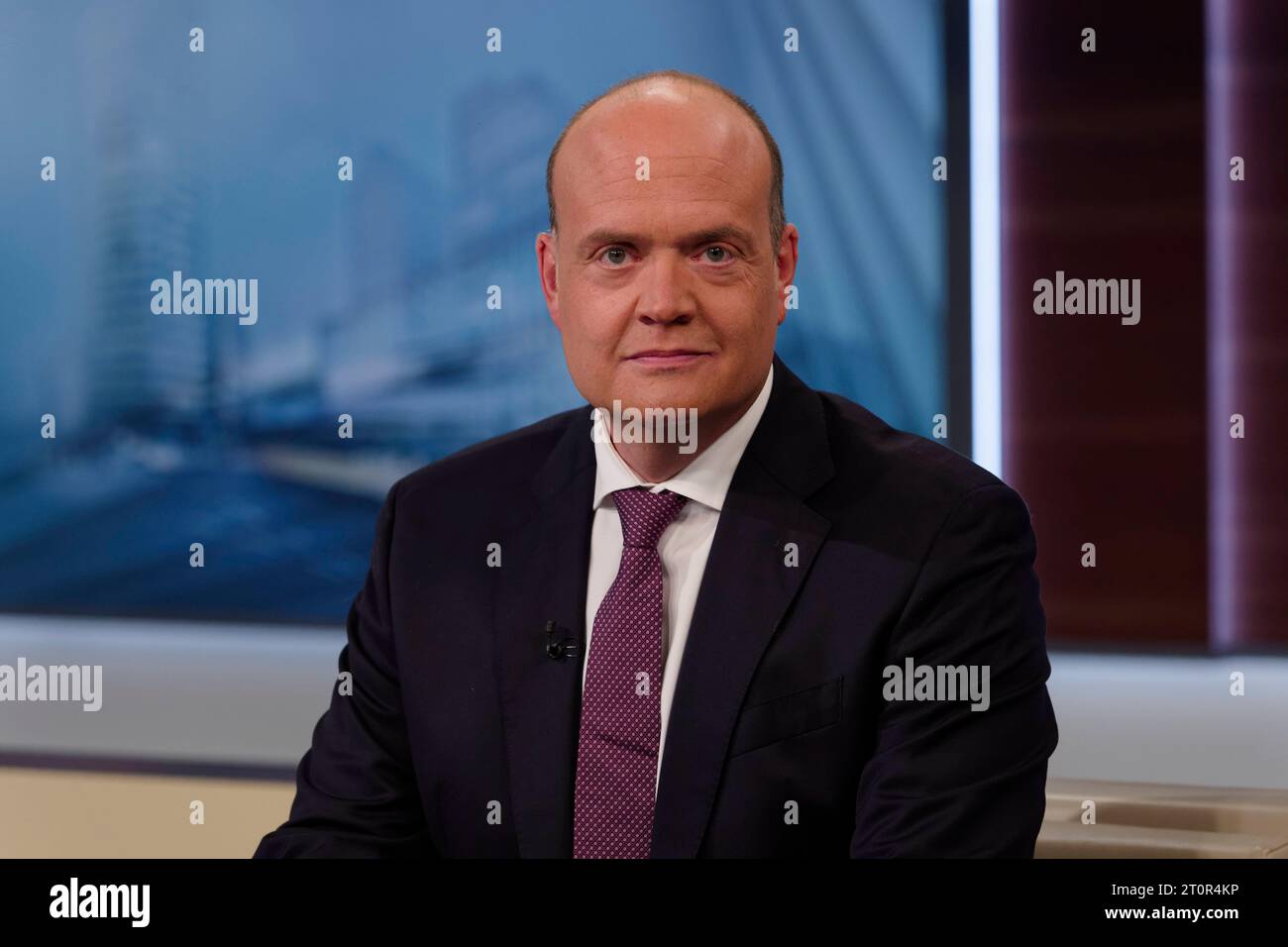 Robin Alexander bei Anne Will 2023-10-08 - Deutschland, Berlin - Robin ...