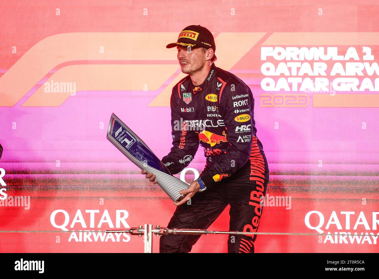 VERSTAPPEN Max (ned), Red Bull Racing RB19, portrait podium trophy ...