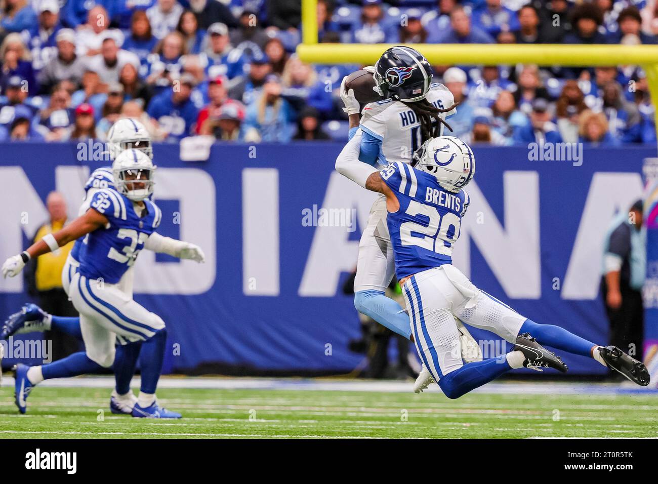 Indianapolis, Indiana, USA. 8th Oct, 2023. Tennessee Titans wide ...