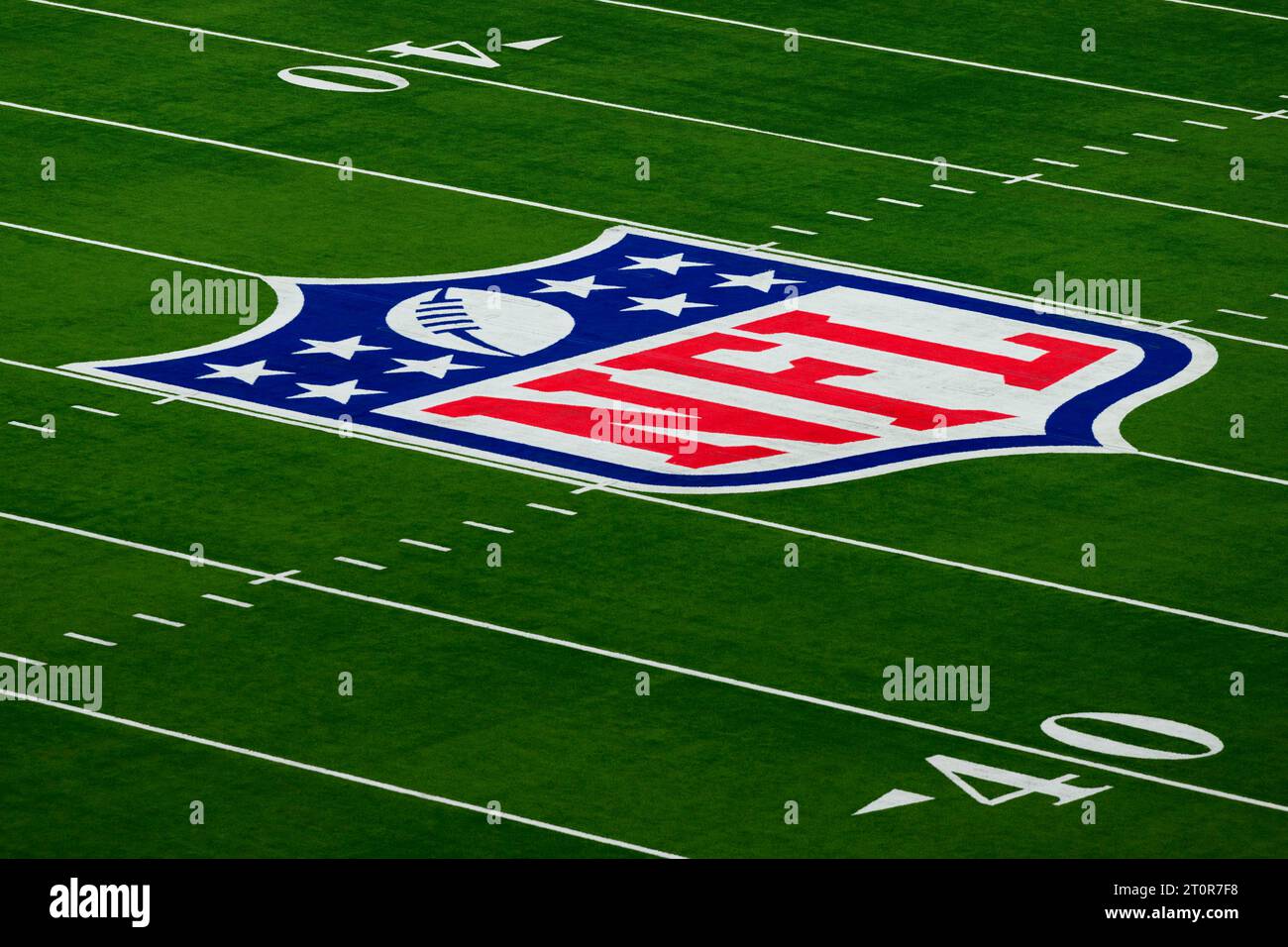 Nfl logo pitch hi-res stock photography and images - Alamy