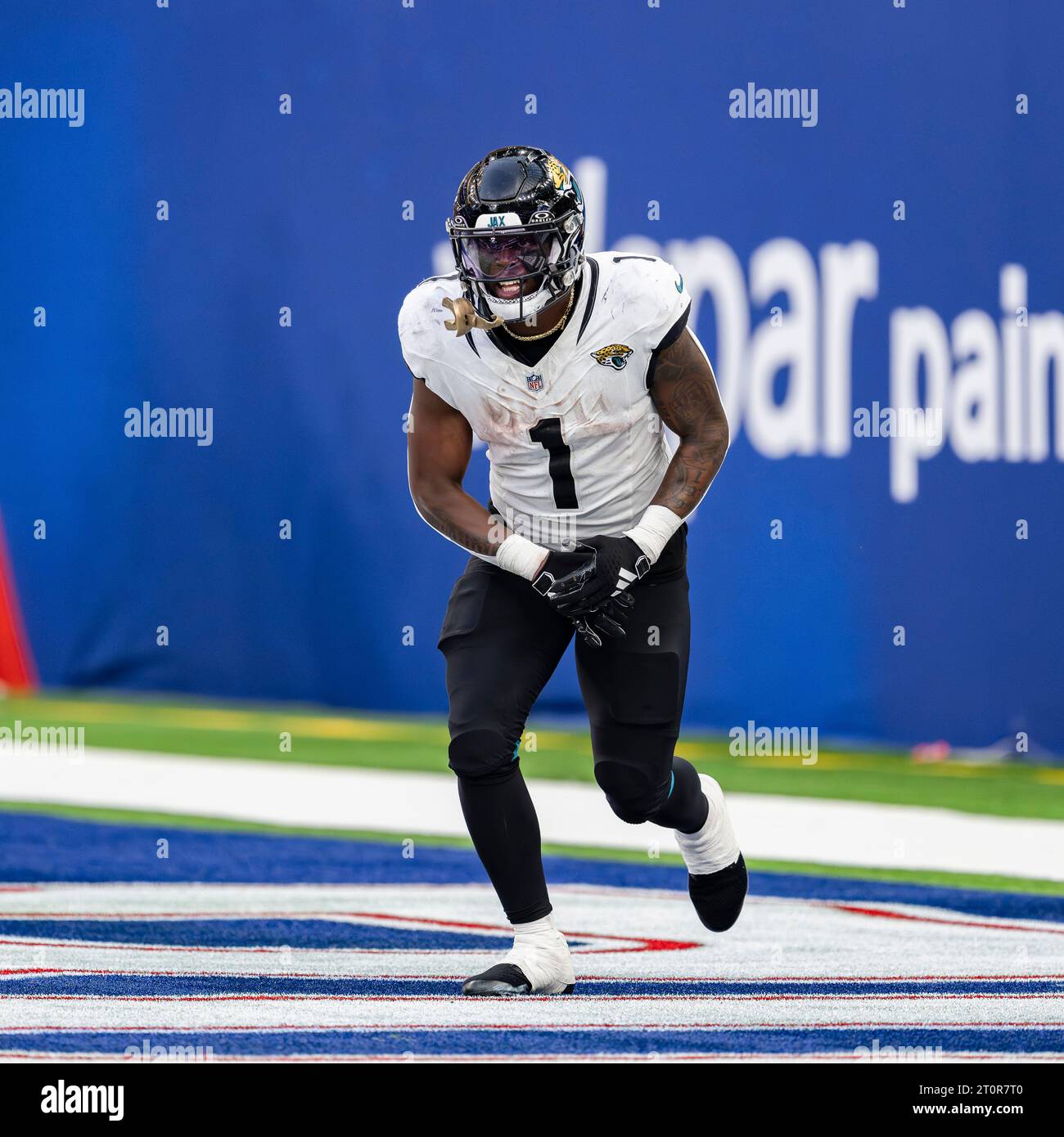 LONDON, UNITED KINGDOM. 08th, Oct 23. Travis Etienne Jr. Jacksonville ...