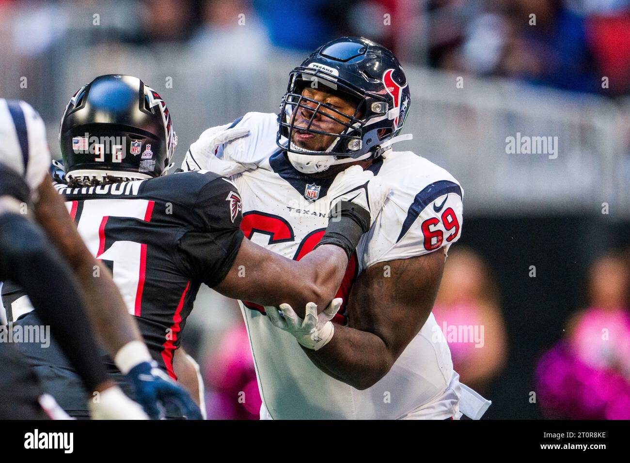 Houston Texans guard Shaq Mason (69) works against Atlanta Falcons ...