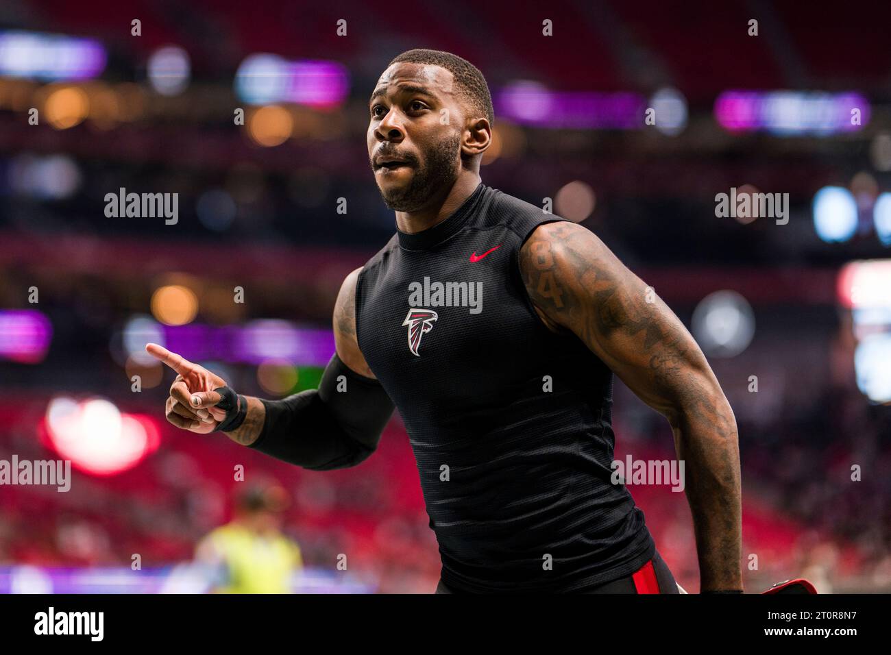 Atlanta Falcons tight end Kyle Pitts (8) runs off the field after an ...