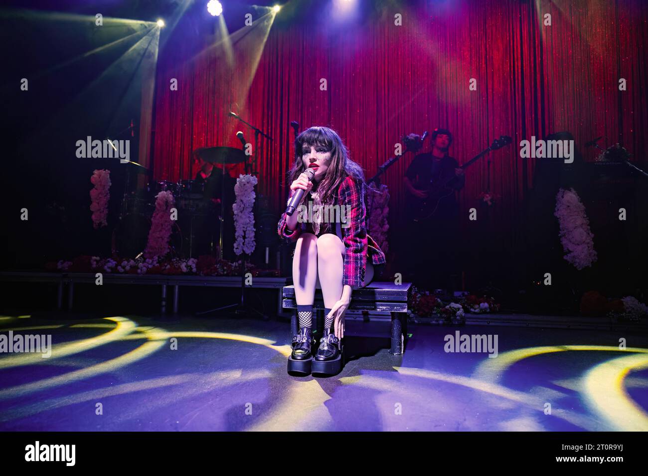 Manchester, UK. 08th October 2023. Lauren Mayberry lead singer of the ...