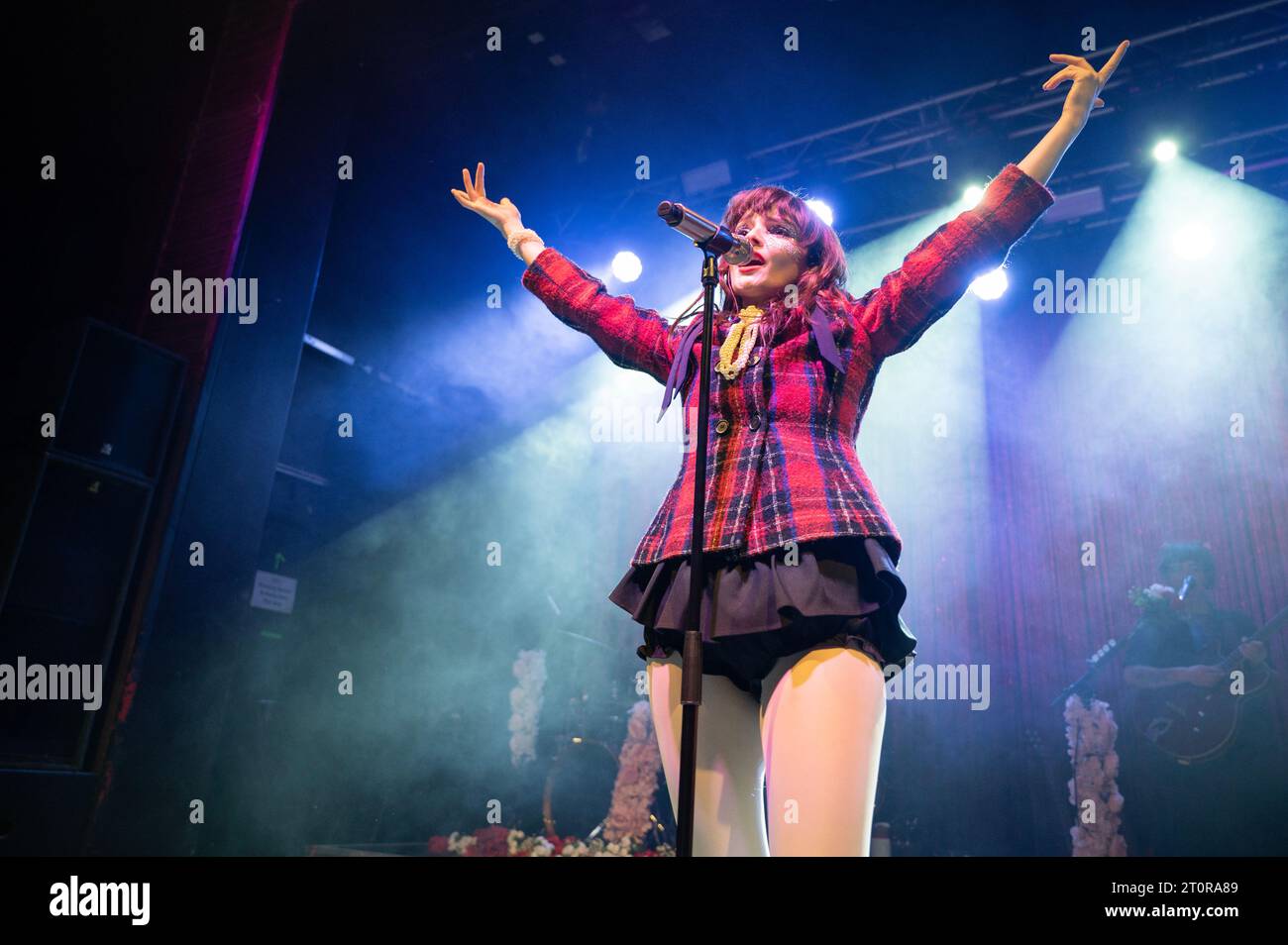 Manchester, UK. 08th October 2023. Lauren Mayberry lead singer of the ...