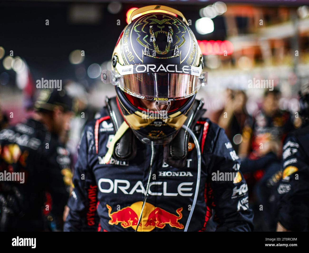 VERSTAPPEN Max (ned), Red Bull Racing RB19, portrait special helmet ...