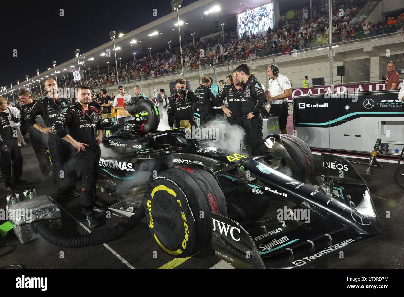44 HAMILTON Lewis (gbr), Mercedes AMG F1 Team W14, starting grid ...