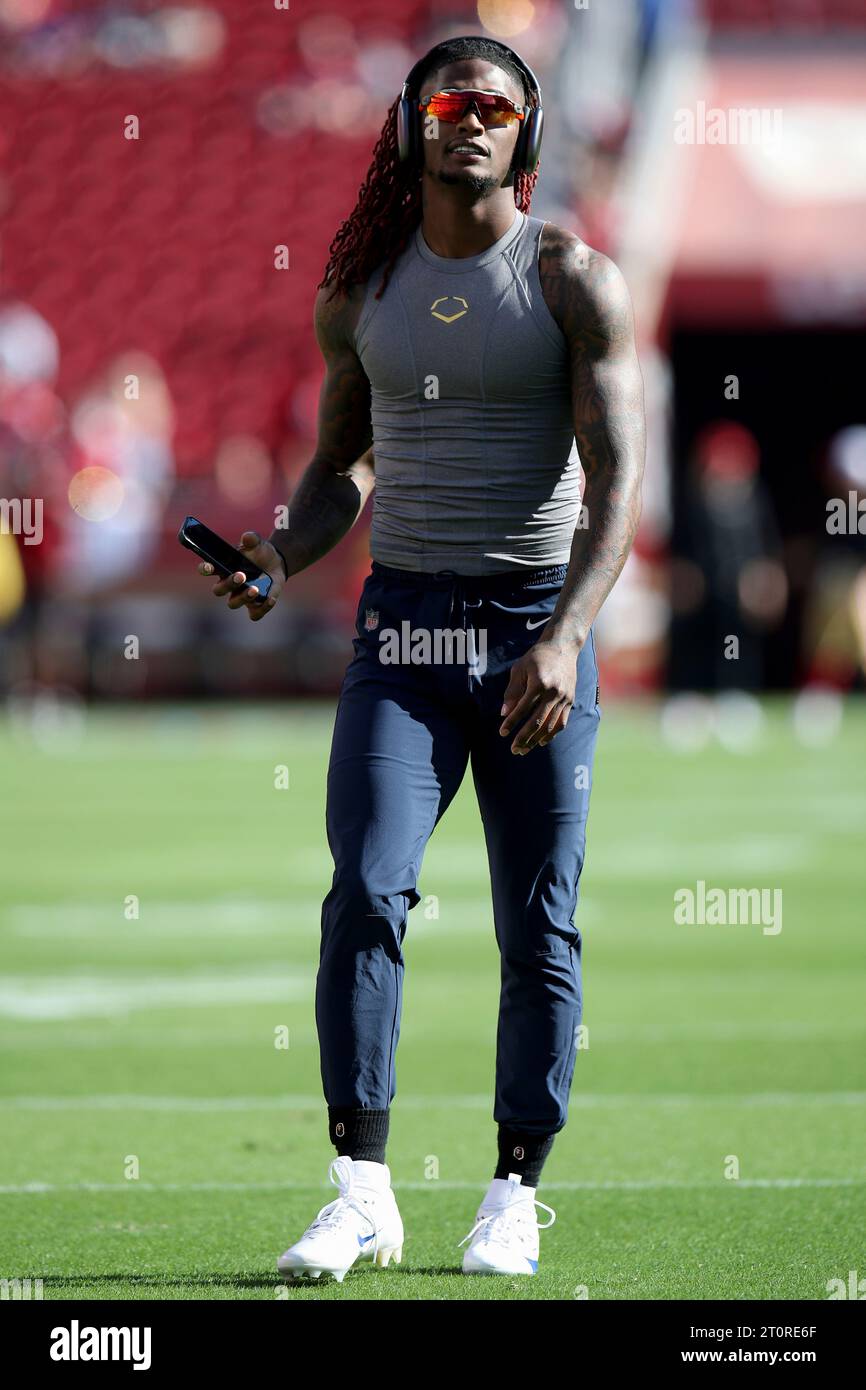 Dallas Cowboys wide receiver CeeDee Lamb (88) warm up during an NFL ...