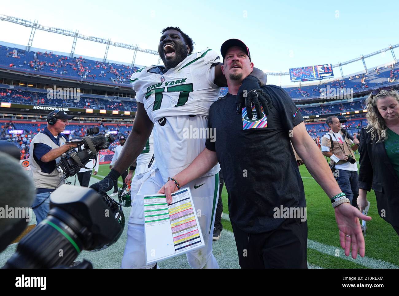 New York Jets offensive tackle Mekhi Becton (77) and Offensive ...
