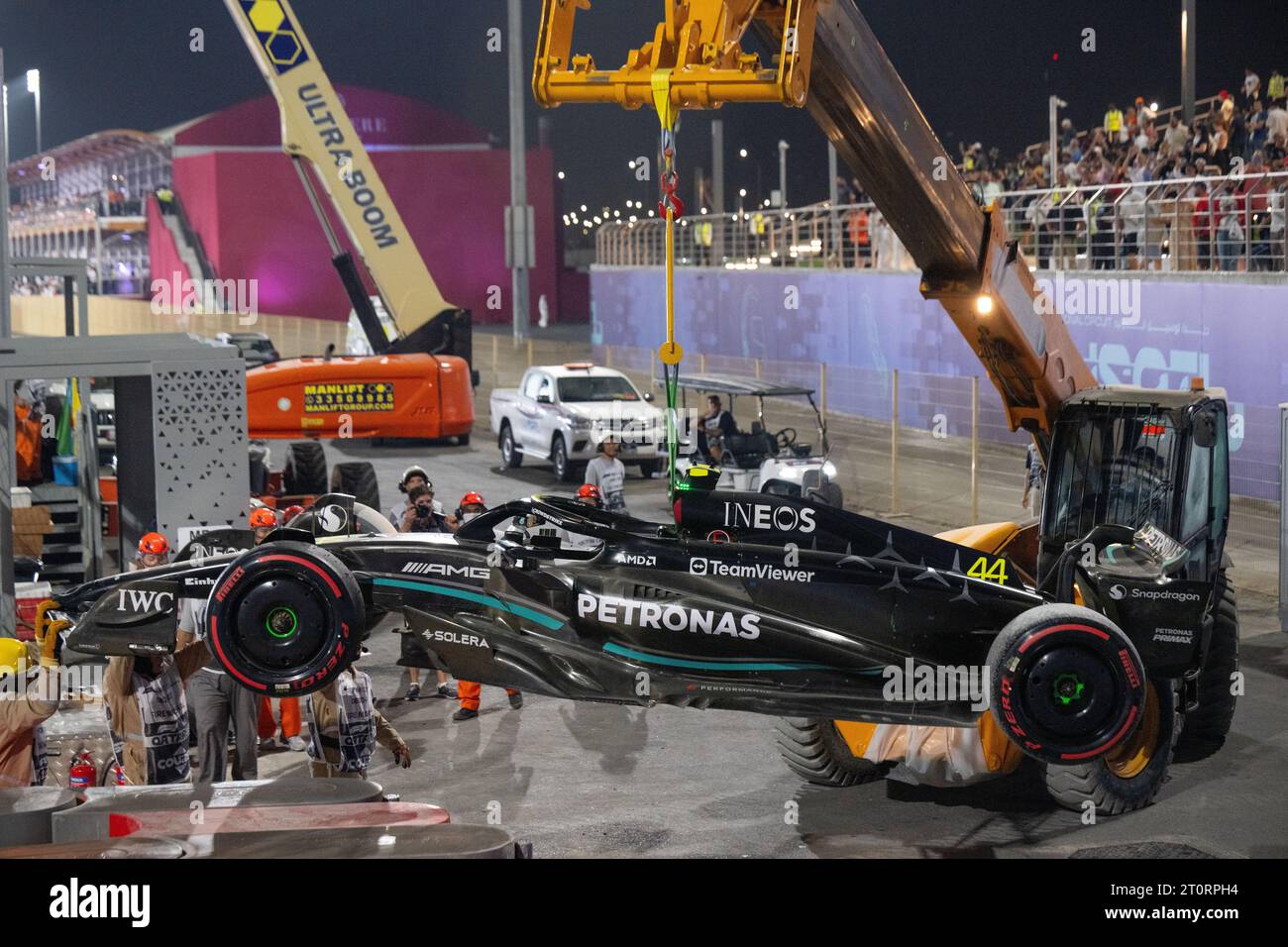Doha, Qatar. 08th Oct, 2023. DOHA,QATAR.8TH OCT 2023 LEWIS HAMILTON (UK ...