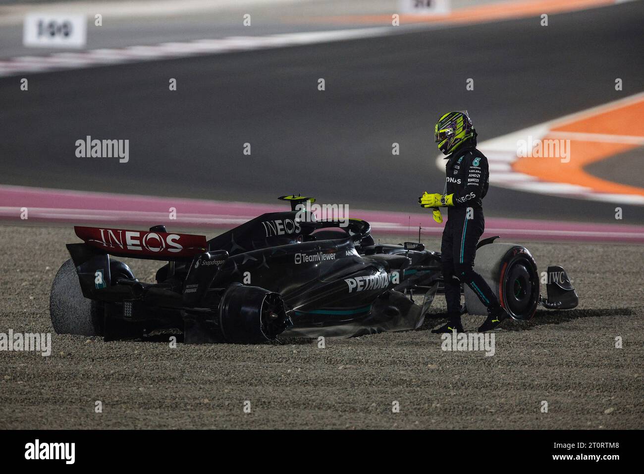 2023 qatar gp start crash hi-res stock photography and images - Alamy