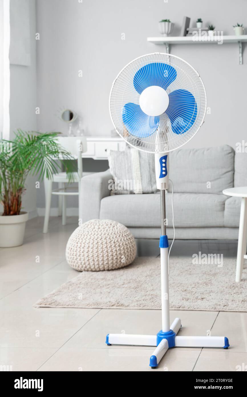 Fan spinning home white wall hi-res stock photography and images - Alamy