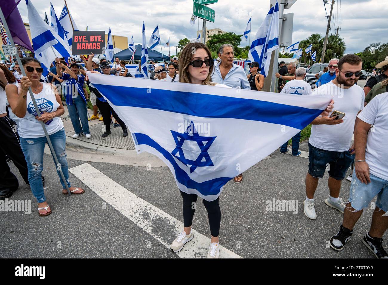 Fort Lauderdale, Florida, USA. 8th Oct, 2023. Participants holding the ...