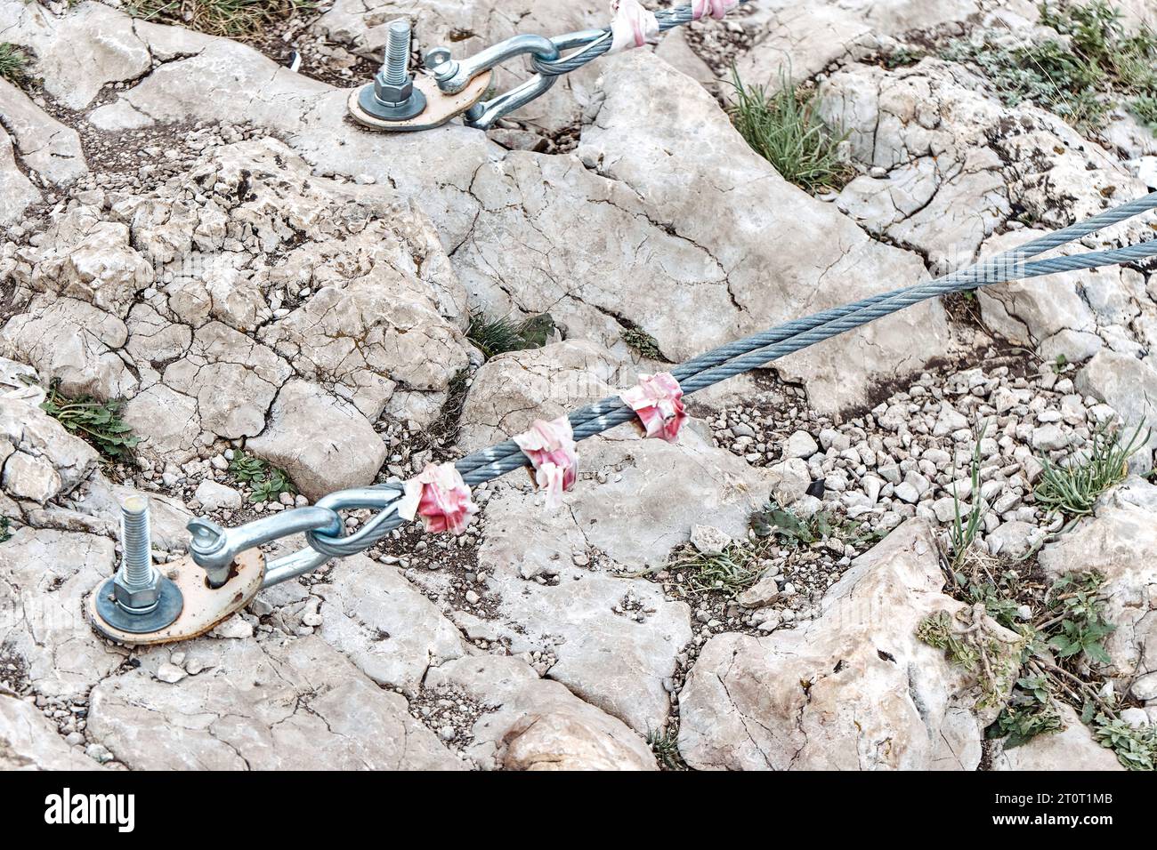 Rock climbing equipment anchor hi-res stock photography and images - Alamy