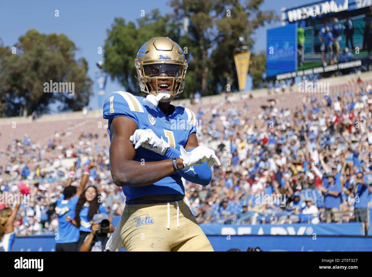 October 07, 2023 UCLA Bruins wide receiver J. Michael Sturdivant (1 ...