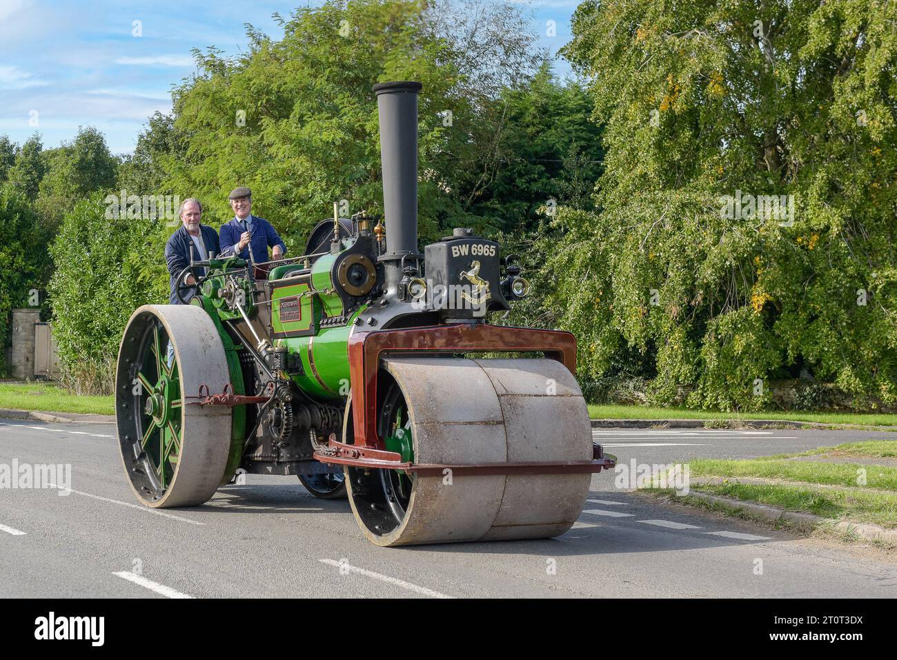 Aveling and porter steam traction engine hi-res stock photography and ...