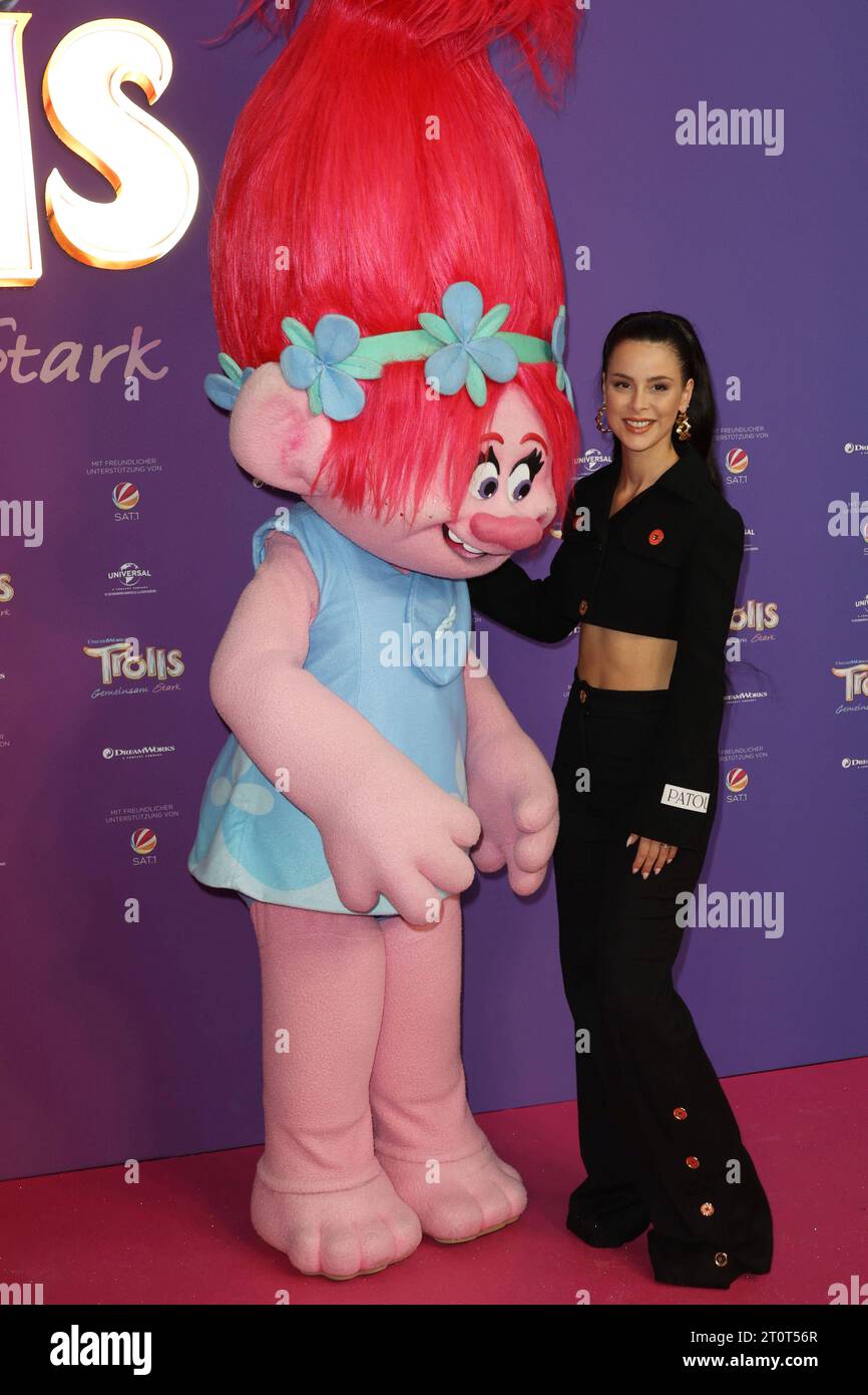 Premiere TROLLS in Köln Poppy, Lena Meyer-Landrut, Premiere Trolls ...