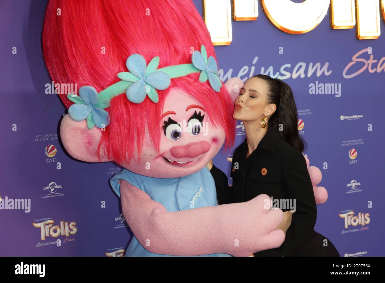 Premiere TROLLS in Köln Poppy, Lena Meyer-Landrut, Premiere Trolls ...