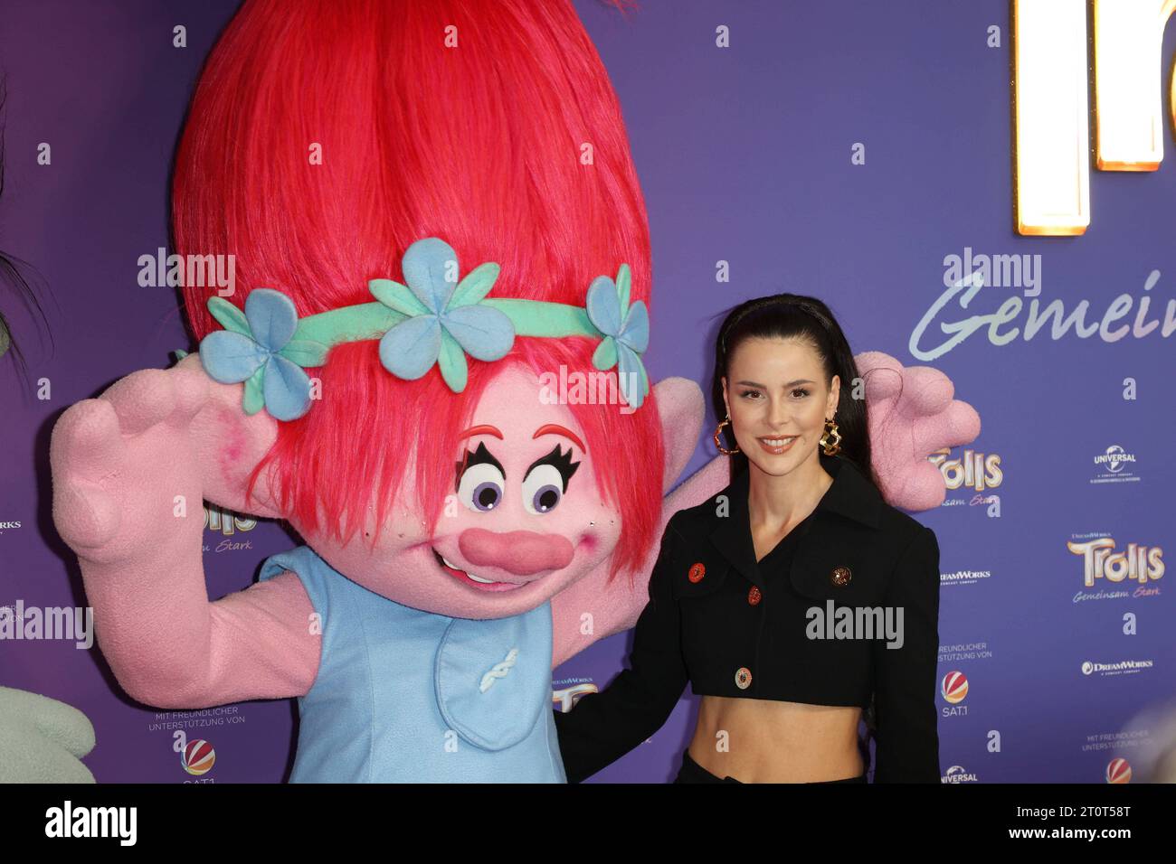 Premiere TROLLS in Köln Poppy, Lena Meyer-Landrut, Premiere Trolls ...