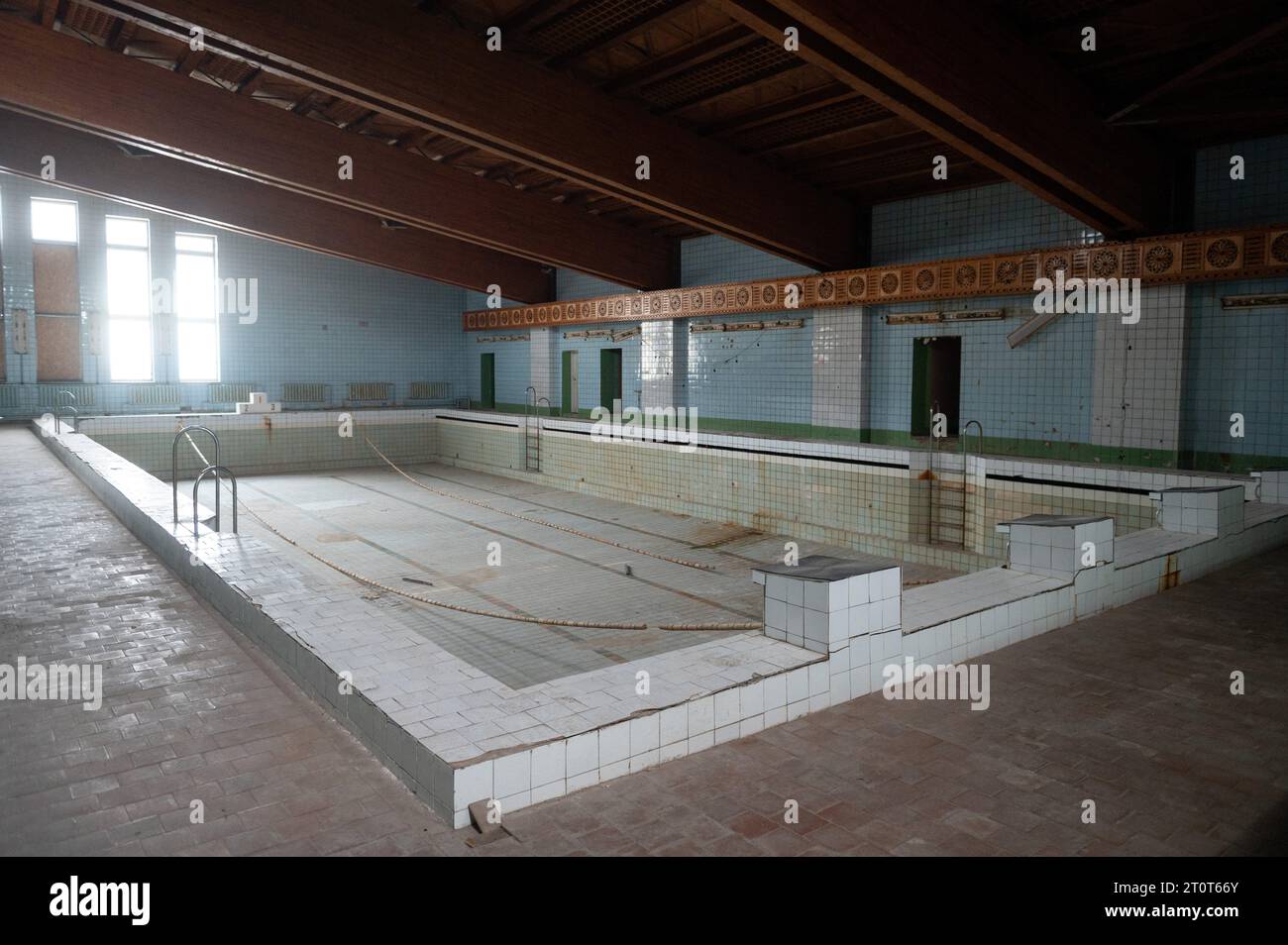 Pyramiden, Norway. 27th Sep, 2023. The swimming pool in the abandoned ...
