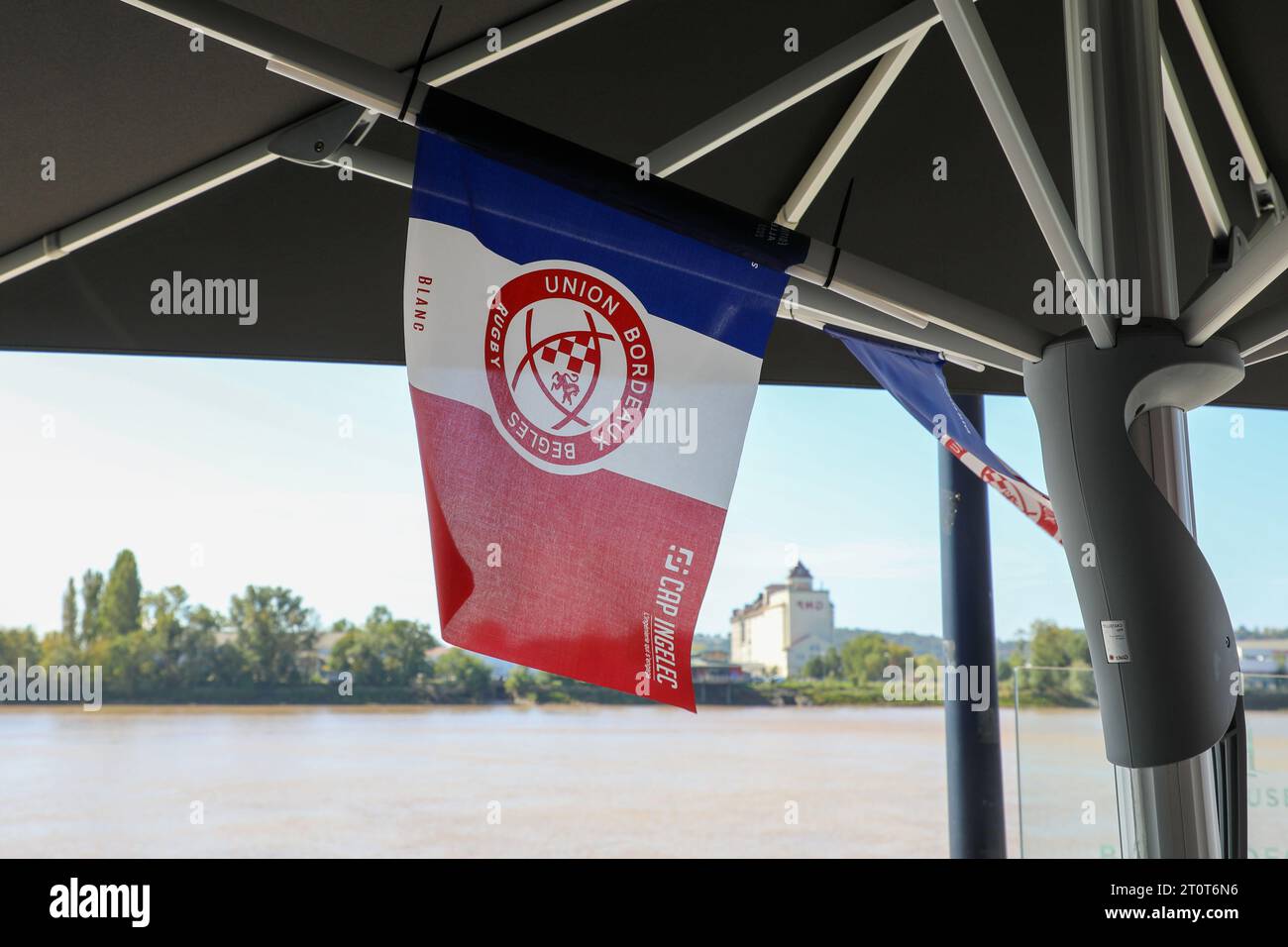 French rugby flag hi-res stock photography and images - Alamy