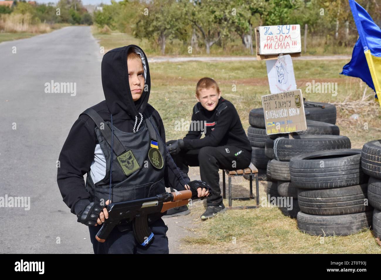 Bilenke, Ukraine. 07th Oct, 2023. Children pretending to be territorial ...
