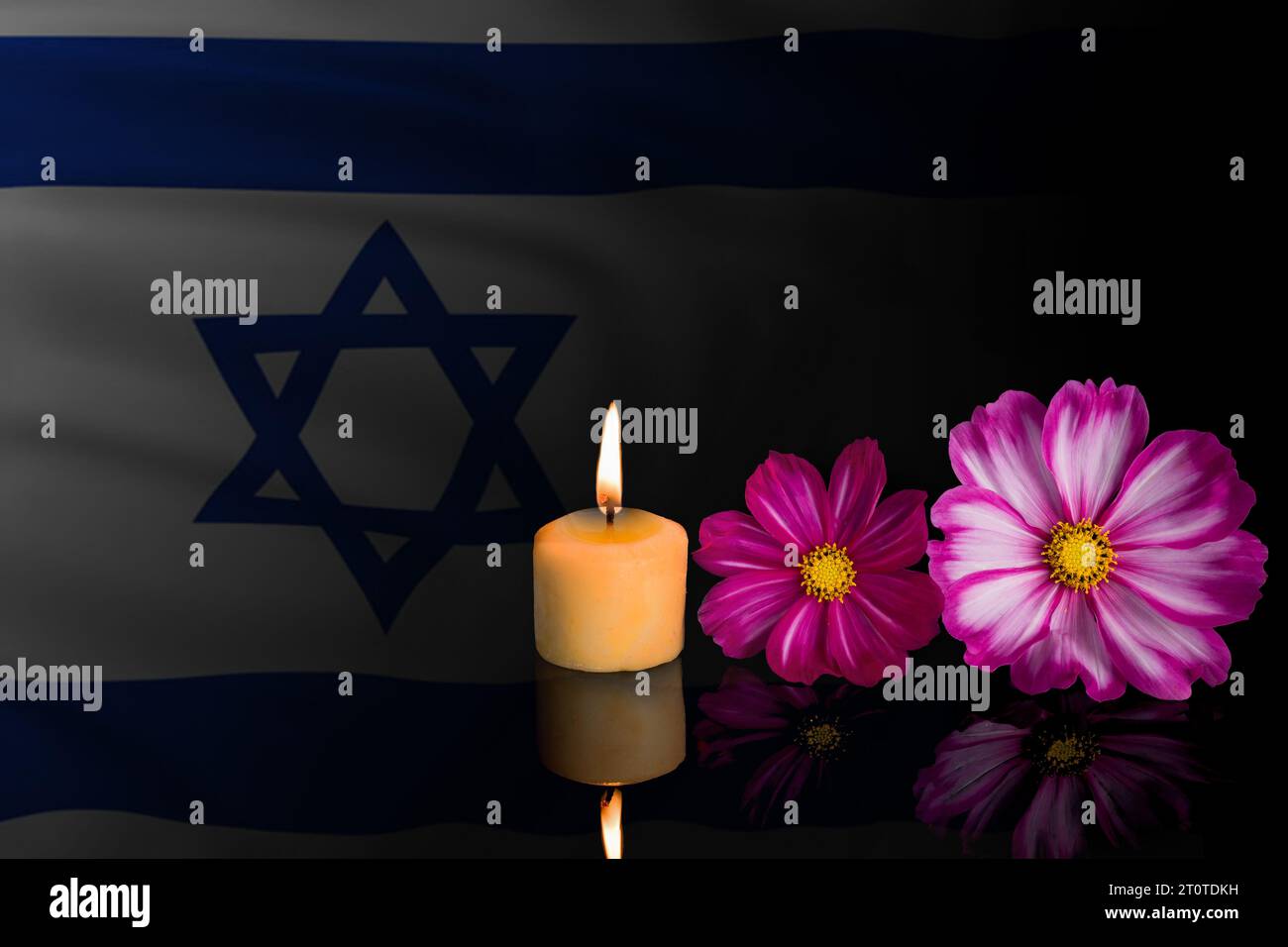 Israel burning fire flag hi-res stock photography and images - Alamy