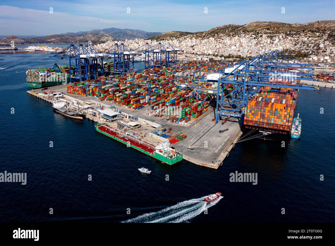 (231009) -- HANGZHOU/BERLIN, Oct. 9, 2023 (Xinhua) -- This aerial photo ...