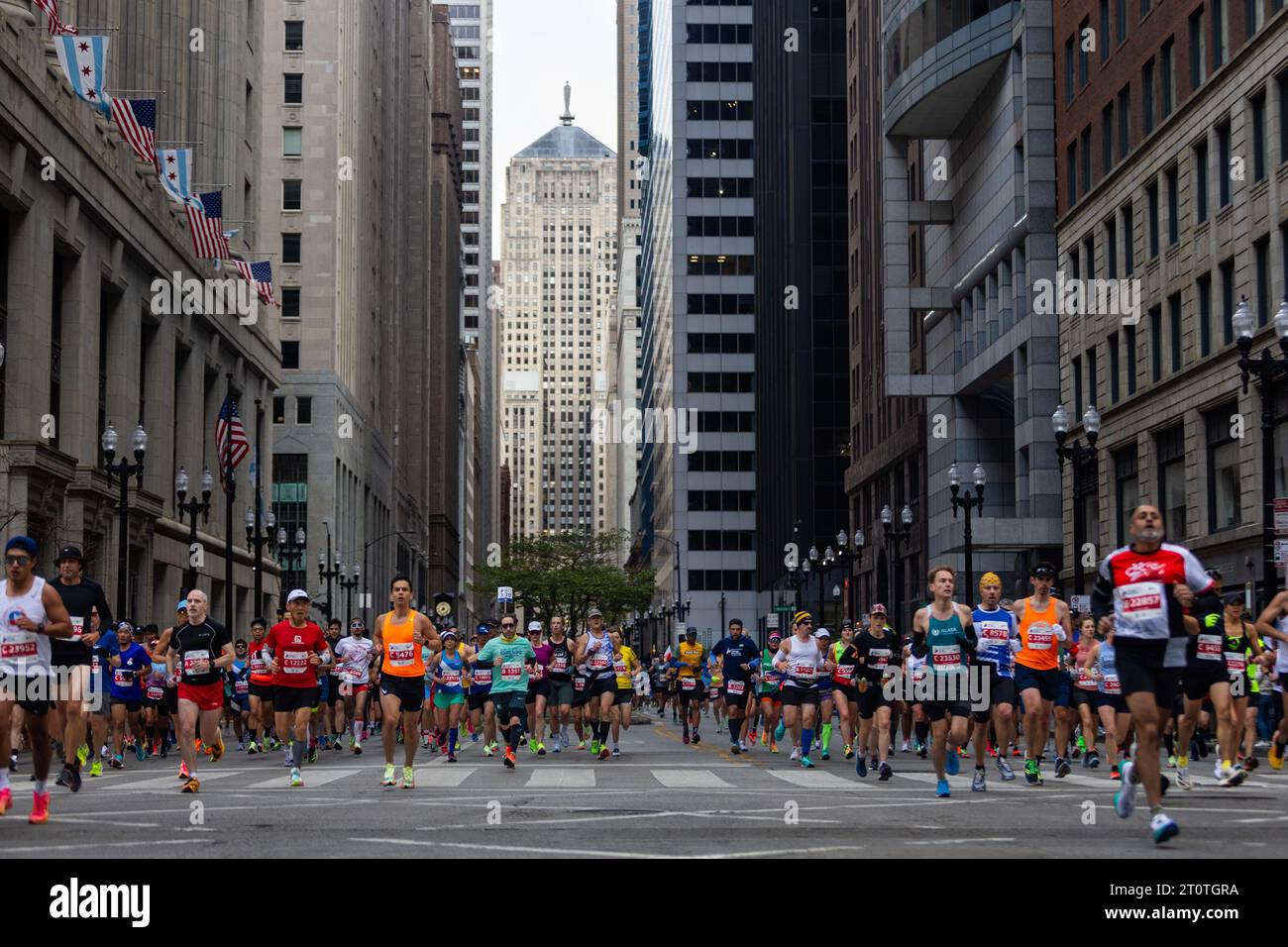 Chicago, USA. 8th Oct, 2023. Runners compete during the Chicago ...